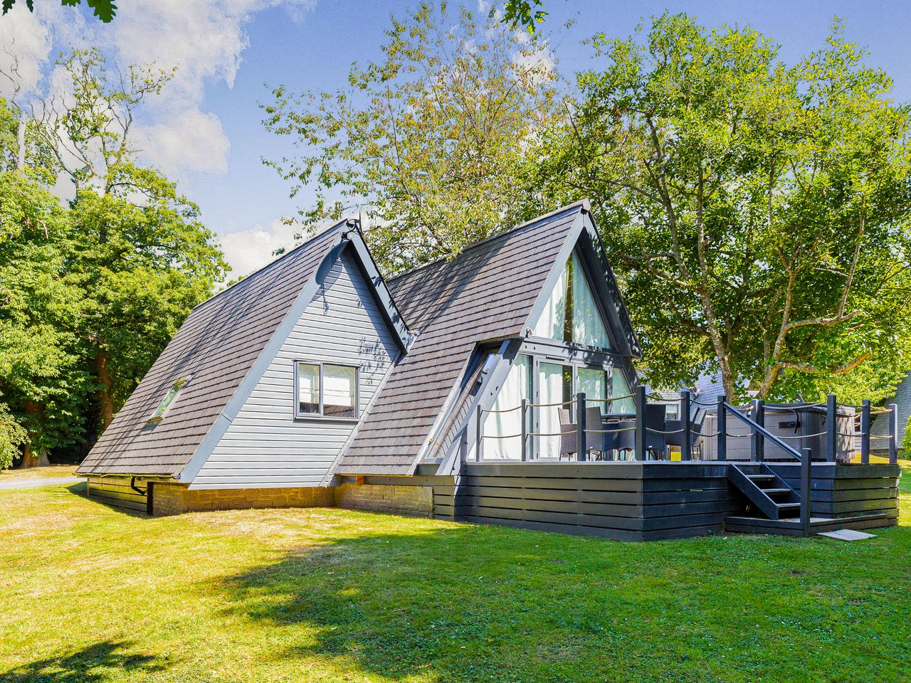 2-4-person lodge - St Ives Lodge 2 Spa 2-4C3 on Clowance