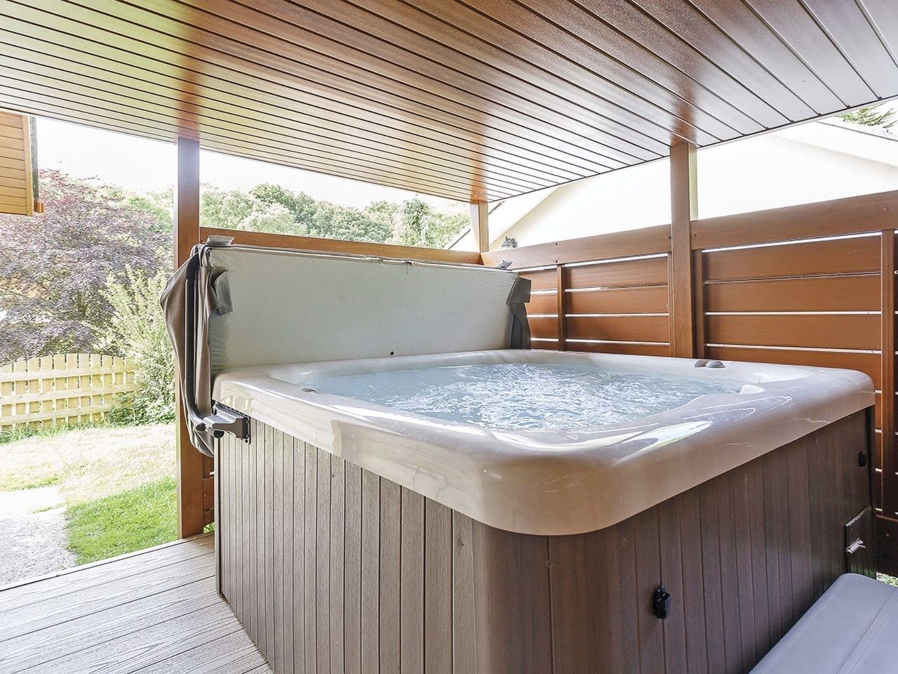 2-person lodge - Lidden Lodge - Pet 2CP4 on Leycroft Valley