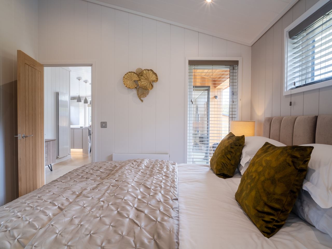 4-person lodge - The Retreat 4C16 on Laceby Manor Resort & Spa