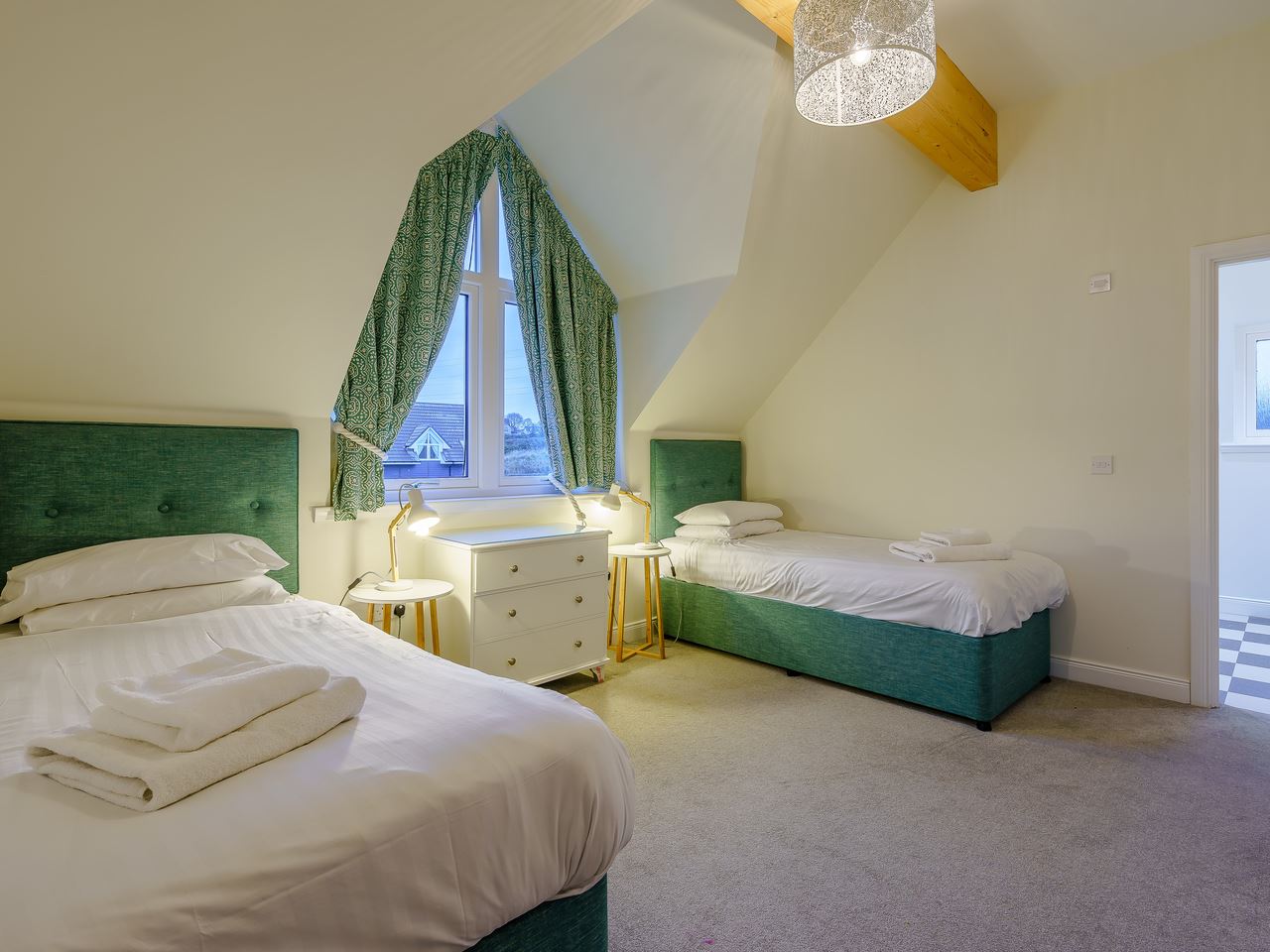 8-person lodge - Lochside Premier Spa (Pet) 8ELJP on Piperdam