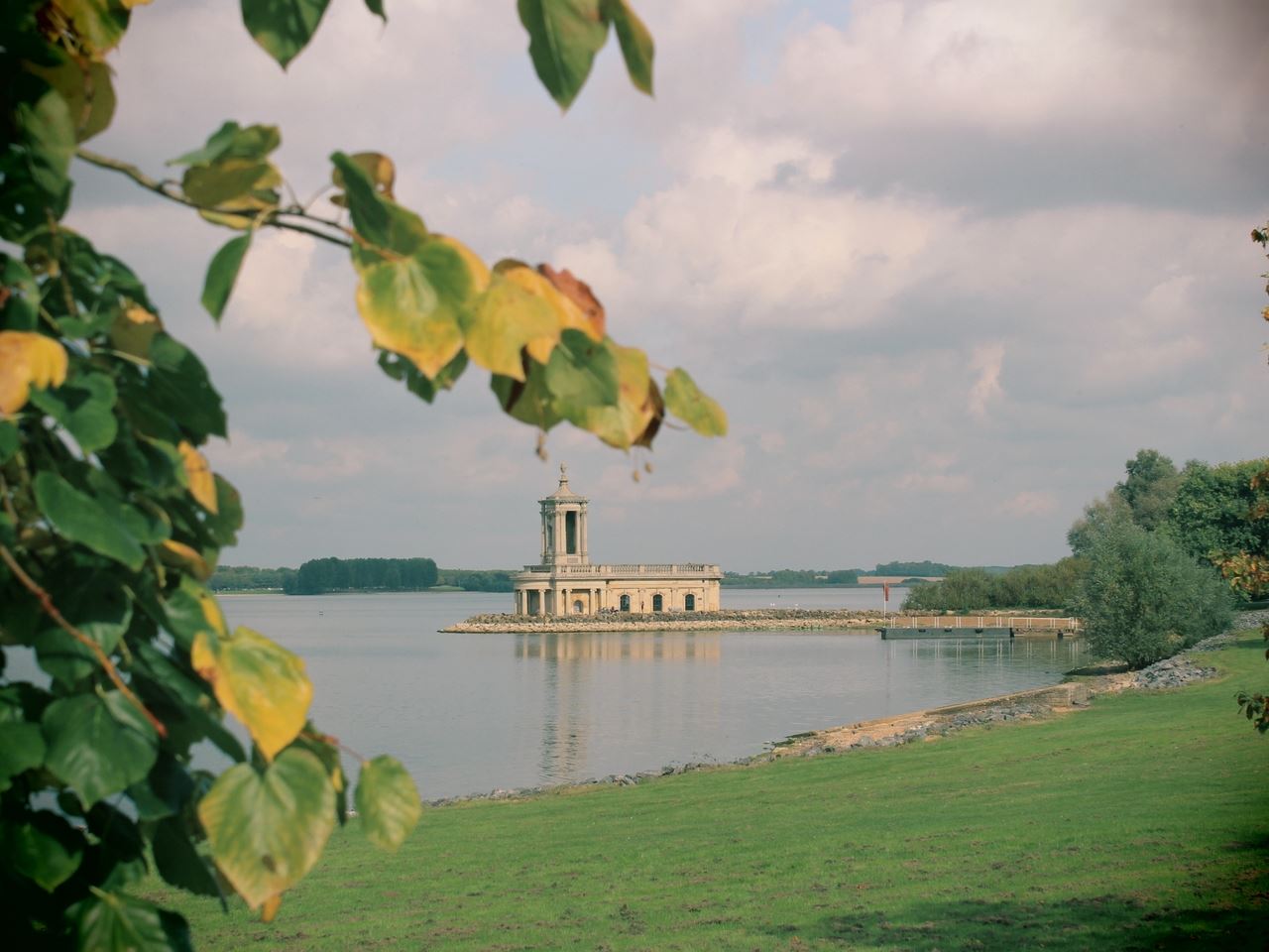 Holiday resort Landal Rockingham Forest | Landal GreenParks